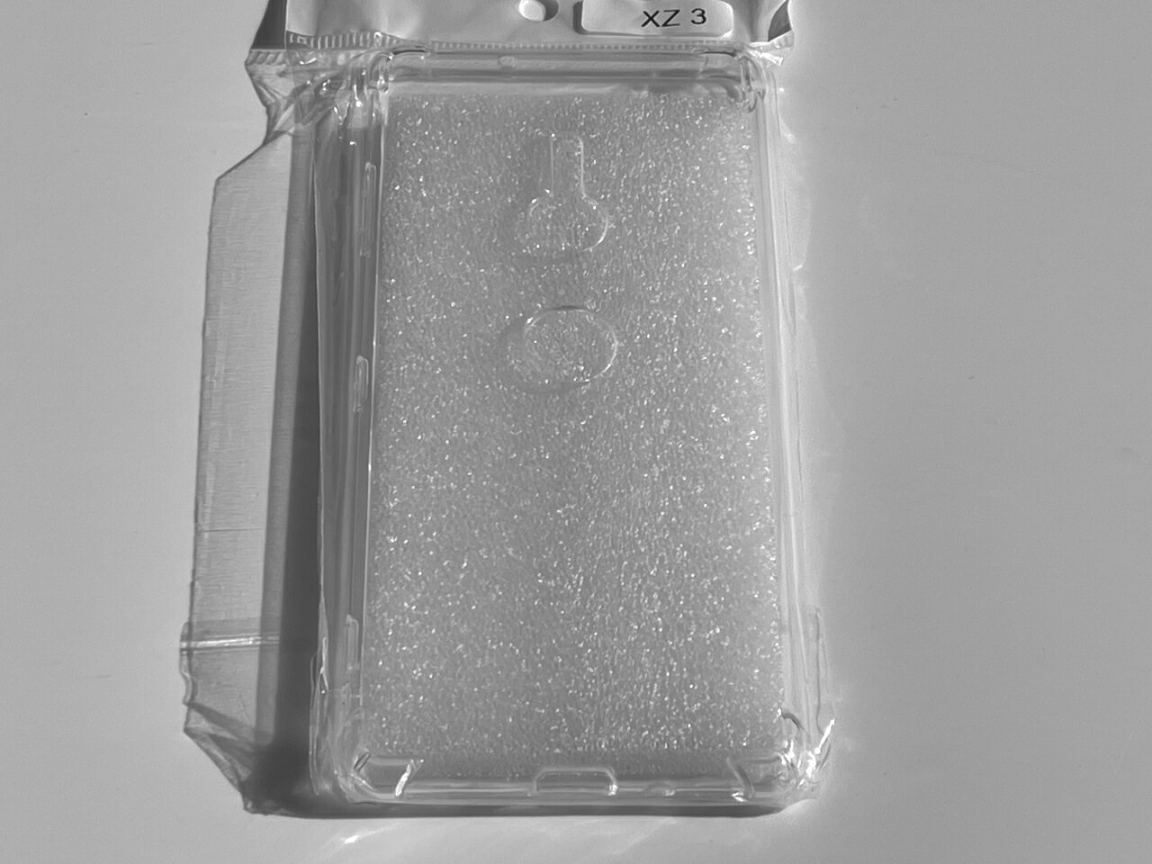 「TPU」とは熱「可塑性ポリウレタン」という素材のことで、 ゴムのような柔らかな弾力性と硬質プラスチックのような強さを 合わせ持つ高分子化合物です ■特徴： 1.本体の綺麗さそのまま、より美しく再現できます 　本体デザインを損なわずシンプル...