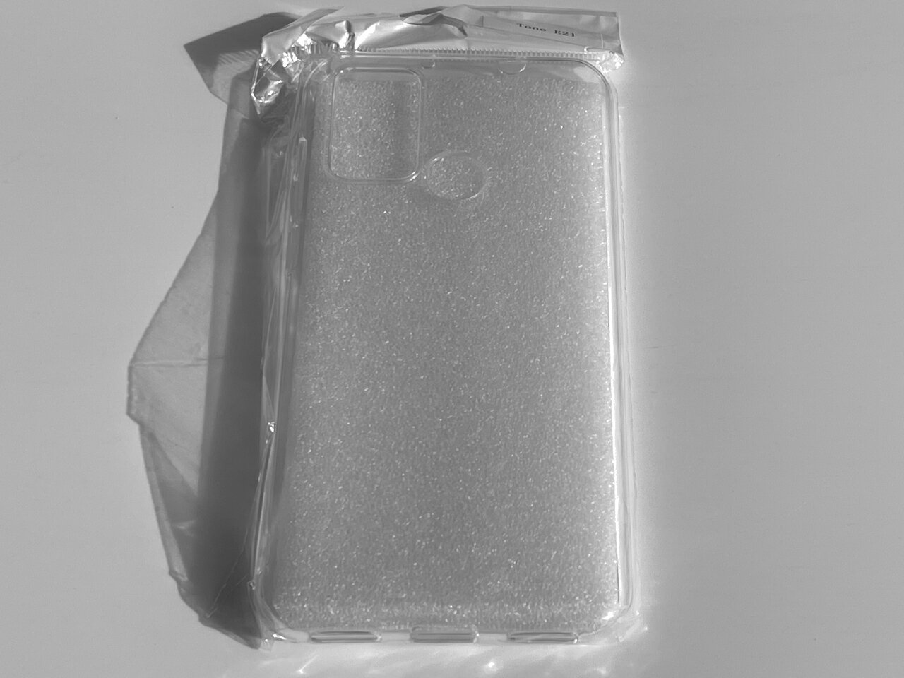 「TPU」とは熱「可塑性ポリウレタン」という素材のことで、 ゴムのような柔らかな弾力性と硬質プラスチックのような強さを 合わせ持つ高分子化合物です ■特徴： 1.本体の綺麗さそのまま、より美しく再現できます 　本体デザインを損なわずシンプル...