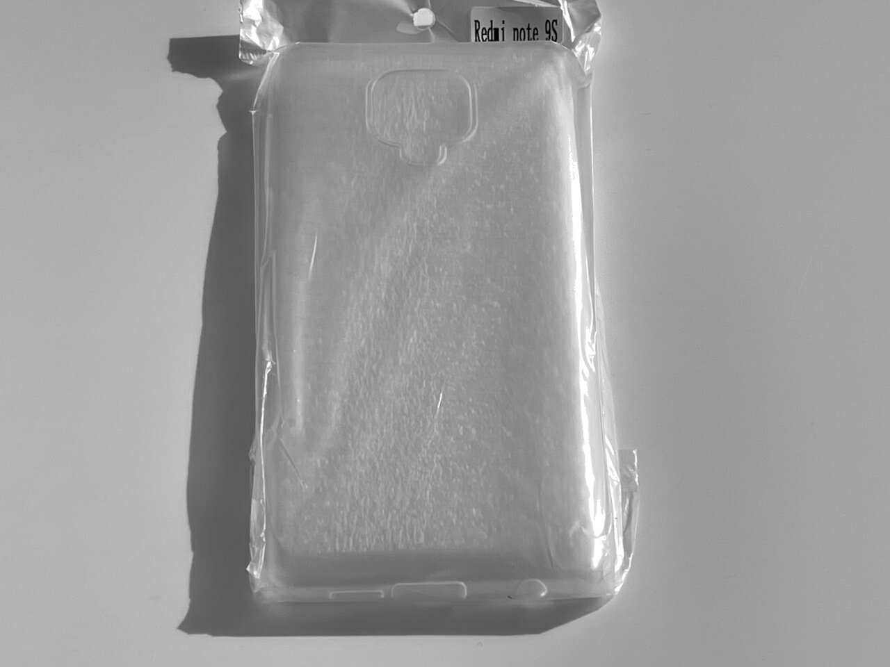 「TPU」とは熱「可塑性ポリウレタン」という素材のことで、 ゴムのような柔らかな弾力性と硬質プラスチックのような強さを 合わせ持つ高分子化合物です ■特徴： 1.本体の綺麗さそのまま、より美しく再現できます 　本体デザインを損なわずシンプル...