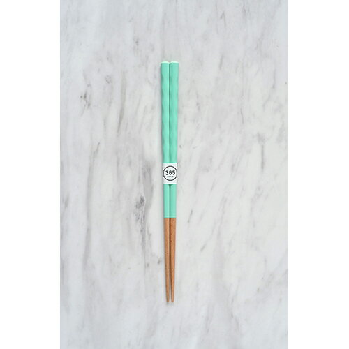 ↑↑↑正確な在庫状況は上記バナー「在庫状況を確認する」をクリックして頂き、必ずご確認ください。&nbsp;&nbsp;「毎日使うお箸」だからこそ、デザイン性と機能性にこだわりました。今だからこそ気になる「抗菌加工」 + 「家庭用食洗機」にも...