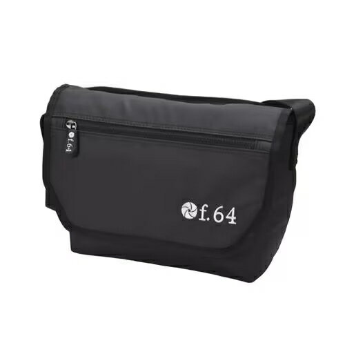 ↑↑↑正確な在庫状況は上記バナー「在庫状況を確認する」をクリックして頂き、必ずご確認ください。&nbsp;&nbsp;■機動力に優れた小型のメッセンジャーバッグ■街中や旅行に使いやすい軽量・ コンパクトなカメラバッグ■付属の中仕切りを使って...