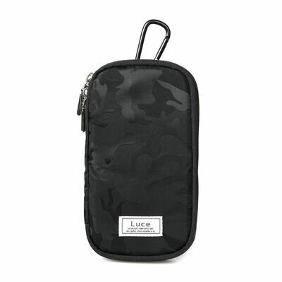 ↑↑↑正確な在庫状況は上記バナー「在庫状況を確認する」をクリックして頂き、必ずご確認ください。&nbsp;&nbsp;■カラビナ、ベルトループ、三脚取り付けフラップを装備し82mmまでのフィルターを8枚収納することが可能。■また、内装生地を...