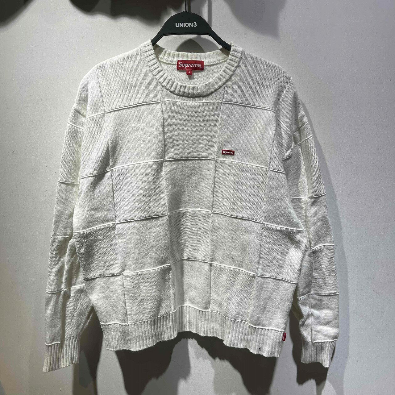 商品詳細SUPREME 21ss Tonal Checkerboard Small Box Sweater Size-Sになります。■ブランド：SUPREME■品番■カラー：画像参照■付属品■状態：USED品です。画像にてご確認ください。■...