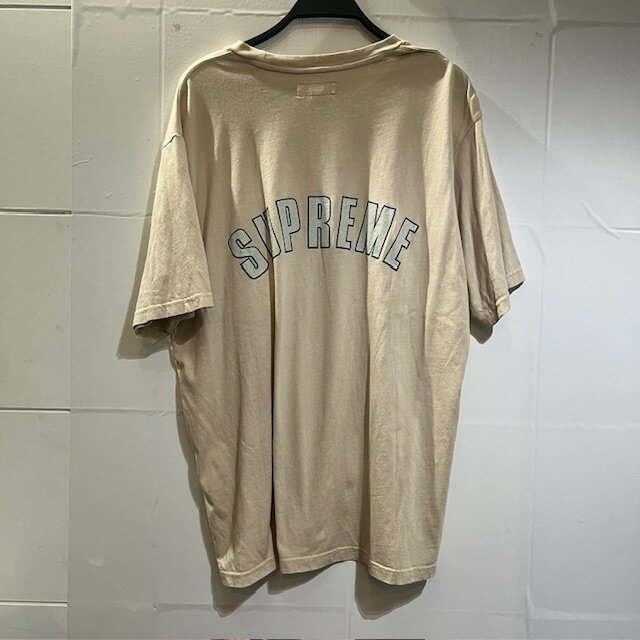 商品詳細Supreme 24ss Cracked Arc S/S Top Lサイズ シュプリーム クラックドアーチロゴ半袖Tシャツになります。■ブランド：SUPREME■品番■カラー：ベージュ■付属品：無し■状態：USED品になります。元々...