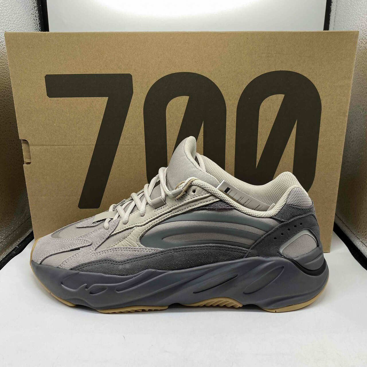 楽天市場】yeezy boost 700 中古の通販 楽天市場】yeezy boost 700 中古の通販
