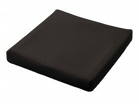 商品の仕様 ●サイズ／幅40×奥行40×厚さ5.5cm ●重さ／1.2kg ●材質／本体：立体格子状ジェル（熱可塑性エラストマー）・高弾性ウレタンフォーム、カバー：ポリエステル（スベリ止め加工付） ●生産国／日本（カバー：中国） 商品の説明...