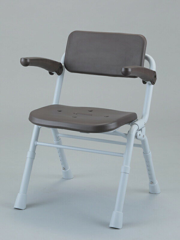 商品の仕様 ●サイズ／幅45.5×奥行43〜53×高さ64.5〜74.5cm、折りたたみ時：奥行13×高さ83.5〜94.5cm、座面：幅36.5×奥行30.5cm、座面高：36〜46cm（6段階／2cm）、肘掛内寸：37.5cm ●重さ／...