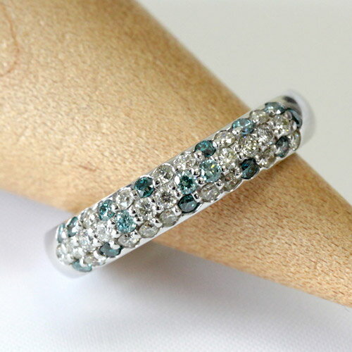 【主な仕様】 サイズ 　 　 [最大幅]約3.9mm [最小幅]約3.0mm ［厚み］最大約2.8mm最小約1.1mm [重量]約4.0g ※ルース含む 素材 　 　 [中石]天然ダイヤモンド40石 [カラー]アイスブルー、ブルー（※カラー...