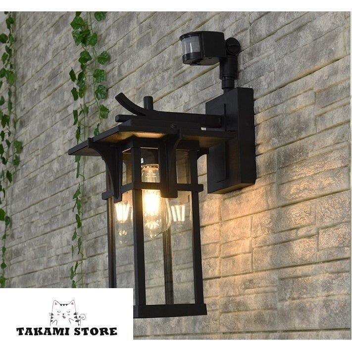 商品名：ブラケットライト 玄関照明 マリンランプ 玄関灯 レトロガラス 屋外用 室内も可　おしゃれ ポーチライト 壁付け 壁掛け 照明器具 門灯 防雨 外灯 門柱灯 庭園灯 LED 屋外 ポーチライトは欧風のクラシカルなムードが溢れるデザイ...