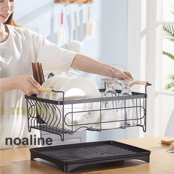 【省スペースで容量が大きい】サイズは42cm×23cmx31cmで、体積は空間を取らないコンパクトサイズのに容量は大きくて、様々なタイプのお皿、コーヒーカップ、ティーセット果物や野菜などを水切りに適します。移動可能の箸立てが付いて、箸、スプ...