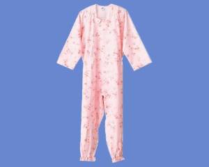 &nbsp;メーカー&nbsp;フットマーク&nbsp;商品カテゴリ&nbsp;介護用衣類＞介護ねまき・室内着&nbsp;発送目安&nbsp;2日〜3日以内に発送予定（土日祝除）&nbsp;お支払方法&nbsp;銀行振込・クレジットカード&...
