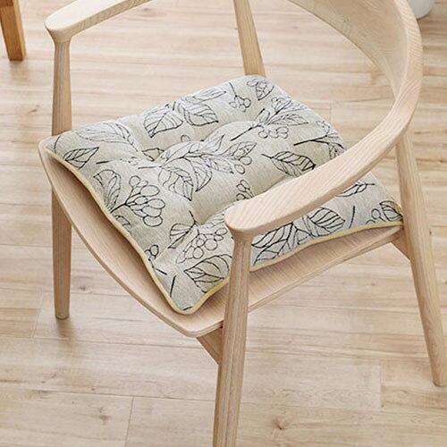 &nbsp;メーカー&nbsp;イケヒコ&nbsp;商品カテゴリ&nbsp;クッション・座布団＞チェアパッド・座面クッション&nbsp;発送目安&nbsp;1日〜2日以内に発送予定（土日祝除）&nbsp;お支払方法&nbsp;銀行振込・クレ...