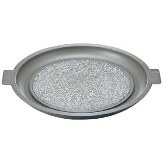 商品の仕様●外寸(mm)：φ365×H35 石：φ255 ●重量:3kg●材質：アルミ(ノンスティック加工) 石 ■● 自然石の遠赤外線効果でとても美味しく焼けます。※商品画像はイメージです。複数掲載写真も、商品は単品販売です。予めご了承下...