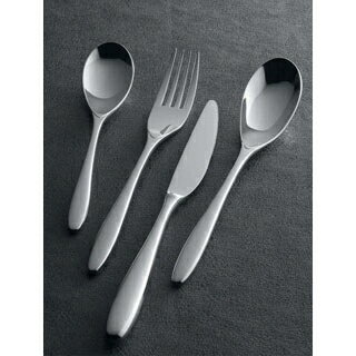 商品の仕様●外寸(mm)：135 ●材質：18-8ステンレス ■● ジョエル・ロブションがレストランで使用することも考えて採用した『enn』のカトラリー。『enn』は新潟県燕市の金属加工業の集合体から誕生したブランドです。古今東西の食文化、...