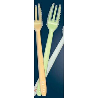 商品の仕様●外寸(mm)：203 皿幅：28 ●重量:20g●材質：ハンドル・フォーク：シリコンゴム 芯：ナイロン6 ●耐熱・耐冷温度：170℃■● 金属性のフォークと違って麺などがすべりにくくすくいやすいフォークです。※商品画像はイメージ...