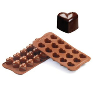 商品の仕様●外寸(mm)：215×105 ●材質：シリコン ●オーブン：○●レンジ：○●洗浄機：○●耐熱・耐冷温度：-60℃〜230℃■● 原料に有害物質を含んでおらず、シリコン100%で離型性が良く、お手入れも簡単です。6取サイズの天板に...