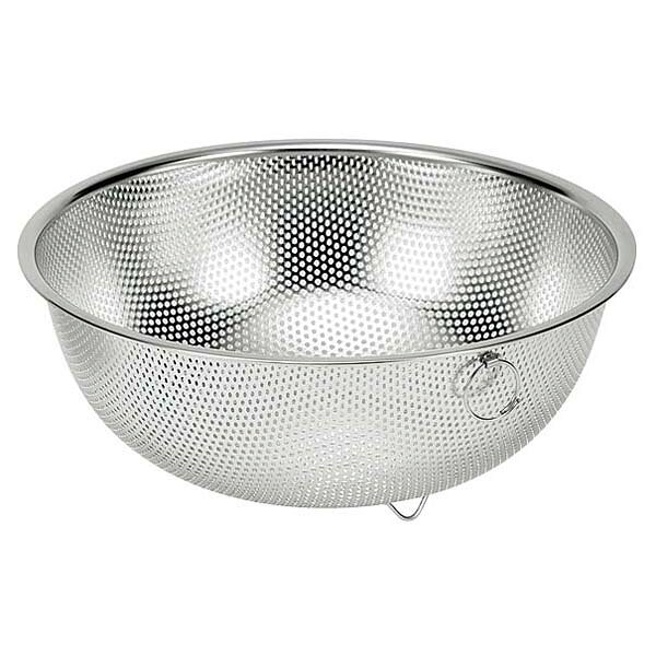商品の仕様●外寸(mm)：外径：281×H110 ●重量：310g●材質：ステンレス鋼(0.5mm) ●製造国：中国■● 足付きだから、底面が下につかず、衛生的。● リング付きで、フックにかけて収納できる。● 同じサイズのボウルと重ねて使え...