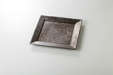 商品の仕様●熔岩流 正角9寸皿●27×1.9cm●1個※商品画像はイメージです。複数掲載写真も、商品は単品販売です。予めご了承下さい。※商品の外観写真は、製造時期により、実物とは細部が異なる場合がございます。予めご了承下さい。※色違い、寸法...