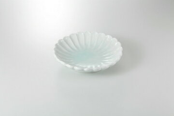 商品の仕様●青白磁 菊型鉢●23.8×5.3cm●1個※商品画像はイメージです。複数掲載写真も、商品は単品販売です。予めご了承下さい。※商品の外観写真は、製造時期により、実物とは細部が異なる場合がございます。予めご了承下さい。※色違い、寸法...