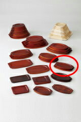 商品の仕様●木台 長丸受台・V●24×14.3cm内寸20×12.5cm●1個※商品画像はイメージです。複数掲載写真も、商品は単品販売です。予めご了承下さい。※商品の外観写真は、製造時期により、実物とは細部が異なる場合がございます。予めご了...