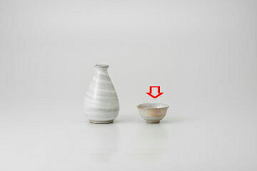 商品の仕様●長径(cm):6.2●高さ(cm):3.4●容量(ml):40●重量(g):50●土物※商品画像はイメージです。複数掲載写真も、商品は単品販売です。予めご了承下さい。※商品の外観写真は、製造時期により、実物とは細部が異なる場合が...
