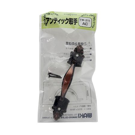 【商品説明】●お持ちの家具をアンティーク風の取っ手に変えるだけでインテリアがクラシカルな雰囲気になります！●家具引き出し、システムキッチンの模様替えに。●DIYに最適です！●適合扉厚(mm)：17〜●設置方法：表ネジ止めタイプ●カラー：AC...