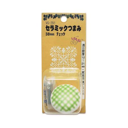 【商品説明】●セラミック製なので、ツヤ・光沢があり質感が高級である。●家具用のつまみとして使用します。●取付けの際、電動ドリルなどを使用し、ネジを強く締めすぎると、●割れが生じる恐れがあります。●適合扉厚(mm)：12〜21●サイズ(mm)...
