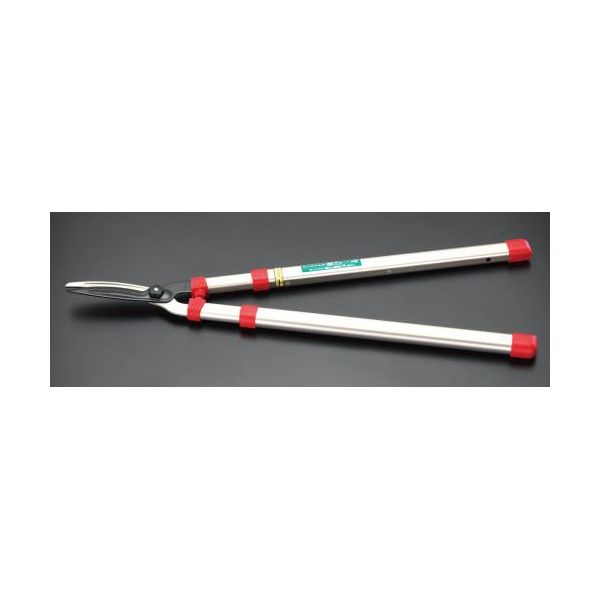●直径15mmの枝をカットする強力タイプ●全長…690〜1020mm●刃長…120mm●重量…930g●高炭素刃物鋼●アルミハンドル●刃先上向き角度タイプ●ダイヤルナットの調節により、好みの切れ味を保つことができます。類似商品はこちら エス...
