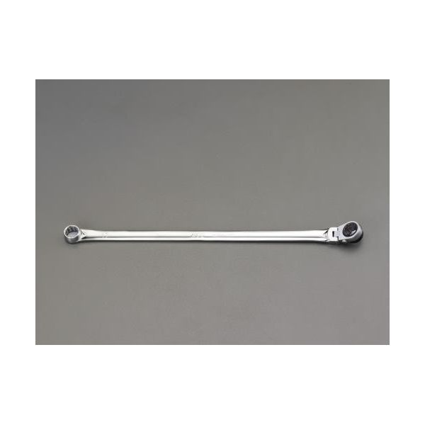 ●サイズ…S：17mm、D1：26mm、D2：30.5mm、T1：13.4mm、T2：18.5mm、L：435mm●重量…370g●材質…工具鋼●12ポイント●ラチェットめがね部とヒンジ部とのスパンを短くし、また厚さも薄型フラットに設計され...