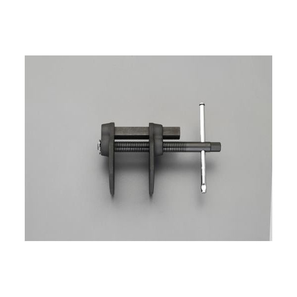 ●プレート開口値…0〜90mm●全長…200mm●重量…1.54kg●材質…クロムモリブデン鋼●ディスクブレーキのキャリーピストンを傷つけずに確実に押し戻します。●ボルト末端が四角軸形状の為、14mmのレンチ等で回すことも可能です。類似商品...