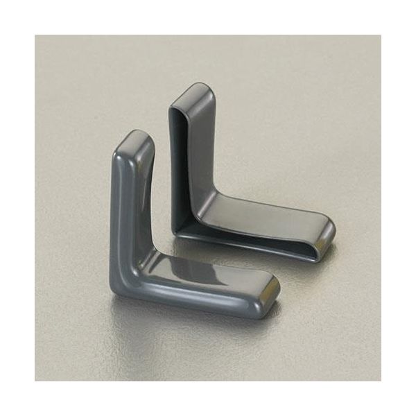●材質…軟質塩化ビニール●サイズ…L40●W×H×D…40×15×5mm●カラー…グレー●用途…アングル鋼材・フォーミングアングル等の作業中及び施工後の安全確保と切断面の防錆用キャップです。●密着させることで、切断面のサビを抑える効果があり...