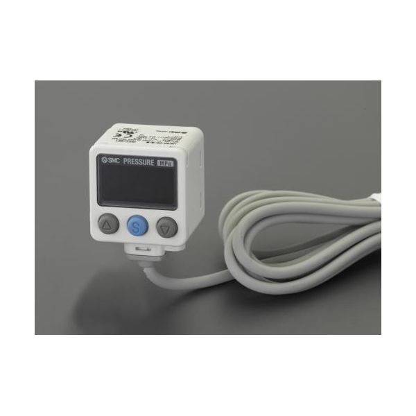 ●取付ねじ…R1/4（M5めねじ付）●使用流体…空気●周囲温度…0〜50℃●電源…DC12〜24V±10%●表示…3桁7セグメント●RoHS対応品●設定圧力…-0.105〜1.1MPa●定格圧力…-0.1〜1.0MPa●型式…ISE80-0...