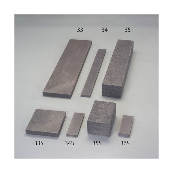 ●サイズ…150×200×300(L)mm●重量…8.1kg●耐荷重…約18t●材質…廃プラスチック●材質…廃プラスチック●100%廃プラスチックを使用しています。●耐久性・耐薬品性に優れています。●耐荷重は角材全面で荷重を受けた場合の参考...