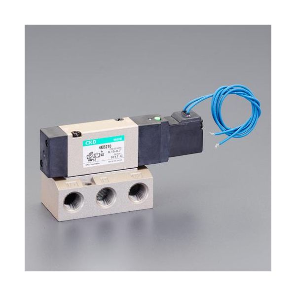 ●定格電圧…AC200V●使用流体…圧縮空気●最高使用圧力…0.7MPa●周囲温度…-5〜50℃●流体温度…5〜50℃●耐圧力…1.05MPa●弁の種類と操作方式…パイロット式ソフトスプール弁●流量…6.3C●接続口径…Rc1/4●切替方向...