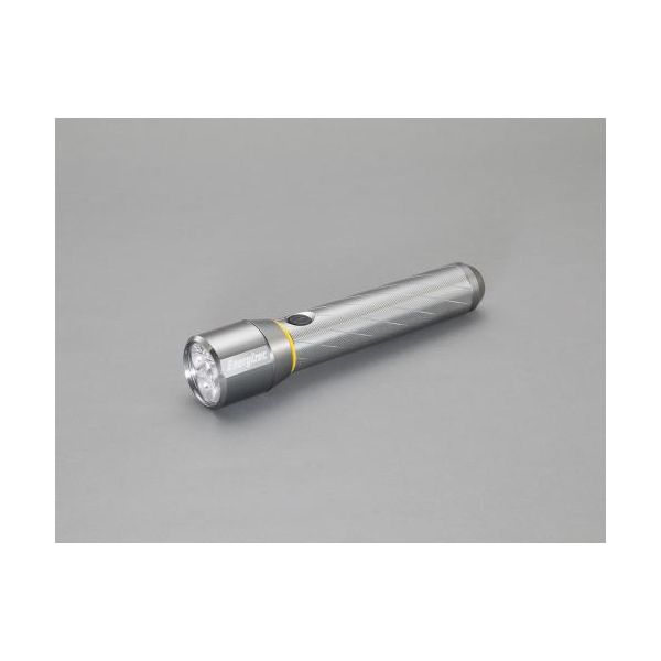 ●付属…単3×6個●使用電池…単3×6個(付属)●照射距離…230m(強)●耐衝撃性能…1m●電池寿命(時間)…強：4、弱：19●明るさ…強：1300ルーメン、弱：220ルーメン●重量…280g(本体のみ)●サイズ…φ43×227mm●材質...