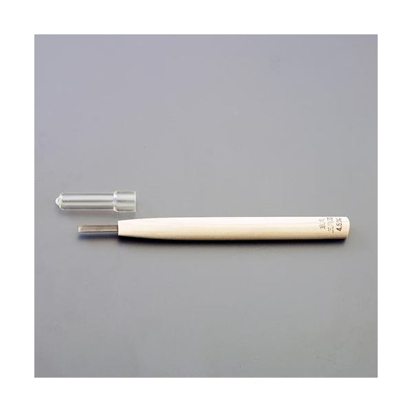 ●全長…212mm●刃幅…7.5mm●形状…底丸三角型●材質…刃：安来鋼柄：朴●刃角度…60°●底が丸いのでやさしい線が表現でき、簡単に彫り進めます。類似商品はこちらエスコ EA588MX-4.5 4．5mm 彫3,485円エスコ EA58...