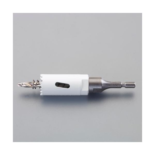 ●サイズ(mm)…15●ふところ深さ(mm)…40●六角軸…6.35mm●刃厚1mmでスムーズな切れ味。●段付きセンタードリルの採用により、操作性が向上。●刃先径12〜16mmには、スプリングは付属しません。●刃先径12〜16mmは、壁貫通...