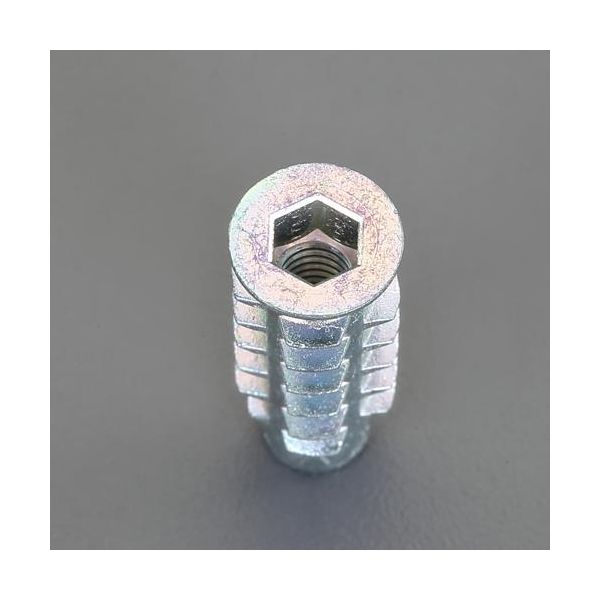 ●サイズ…M8×25●材質…亜鉛合金ダイカスト(三価ホワイト)●全長(mm)…25●ピッチ…1.25●六角レンチサイズ…M8●下穴径…11.0〜11.3mm●入数…2個●Dタイプ●独立したねじ山で抜群の接合強度●挿入時部材の組織破壊をさける...