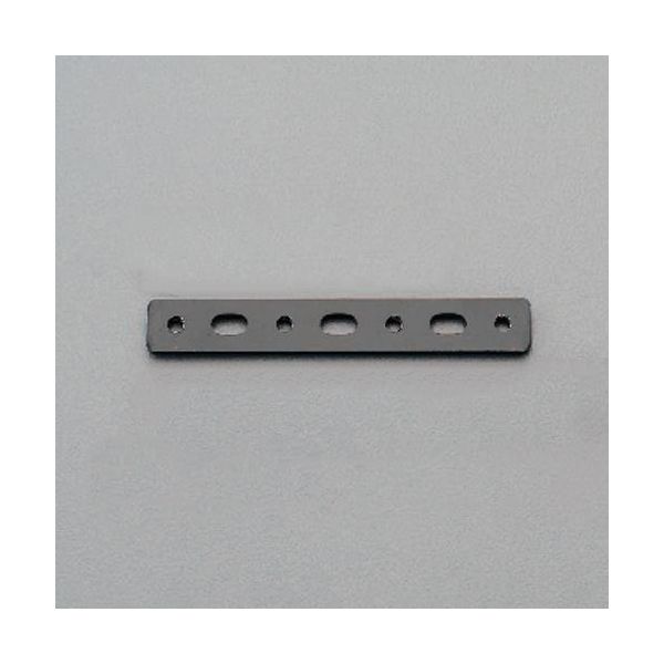 ●全長(mm)…106●幅(mm)…16●厚み(mm)…3●長穴数…3●M5タップ穴数…4●長穴サイズ…5.5×10mm●穴ピッチ…15mm●材質…スチール●焼付塗装(黒色)仕上げ●ねじ・ナットなどでの施工性に優れ、金属面への取付も容易です...