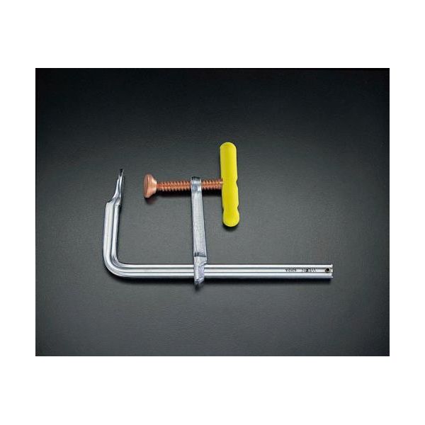 ●材質…鍛造鉄●クランプ範囲…0〜200mm●口奥行(口深さ)…105mm●締付能力…450kg●レールサイズ…19×9.5mm●スピンドル径…15.8mm●重量…0.9kg●スイベルヘッド付●熔接カスが付かない様に銅メッキしてあります。●...