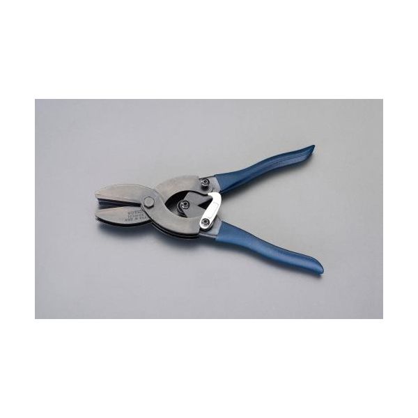●加工可能板厚…0.8mm●刃長…30mm●全長…200mm類似商品はこちらエスコ EA627AX-3 直送 代引不可・他13,500円エスコ EA627AX-4 EA627AX−32,776円エスコ EA627AC-1 EA627AC用ニ...