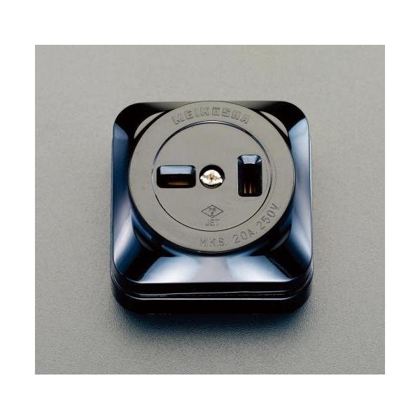 ●2P●定格容量…20A 250V●サイズ…60×60×33mm●RoHS対応品類似商品はこちらエスコ EA940CL-15 250V/20A829円エスコ EA940CL-16 250V/20A917円エスコ EA940CL-12 250...