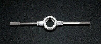 ●材質…スチール（ニッケルメッキ）、ハンドル部：スチール●サイズ…φ20mm●全長…185mm類似商品はこちらエスコ EA829MX-38 38mmダイスハ3,207円エスコ EA829MX-50 50mmダイスハ4,391円エスコ EA8...