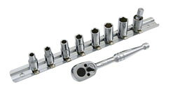 &nbsp; ITEM No. 明　　　　　　　　細 価格（） JANコード 101-22M 1/4DR.9ピースソケット＆ラチェットハンガーセット5、5.5、6、7、8、9、10mm、フリーアングルユニバーサルジョイント 680226類似...