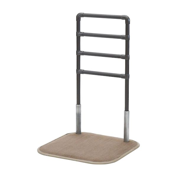 【商品説明】●置くだけで歩行や立ち上がりをサポートできます。●身長の高い方向けの「ハイタイプ」と、置くだけでタテ型手すりが構築できる「たててすりタイプ」があります。 ●置くだけで歩行や立ち上がりをサポートできます。●身長の高い方向けの「ハイ...