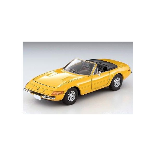 【商品説明】エンジンフード開閉可能！後期型の365 GTS4デイトナ スパイダーを製品化　●ここが見どころ●　(1)実車は希少なスパイダー　(2)後期型のフロント周りを再現　(3)エンジンフード開閉可能！デイトナ スパイダーの愛称を持つフェ...