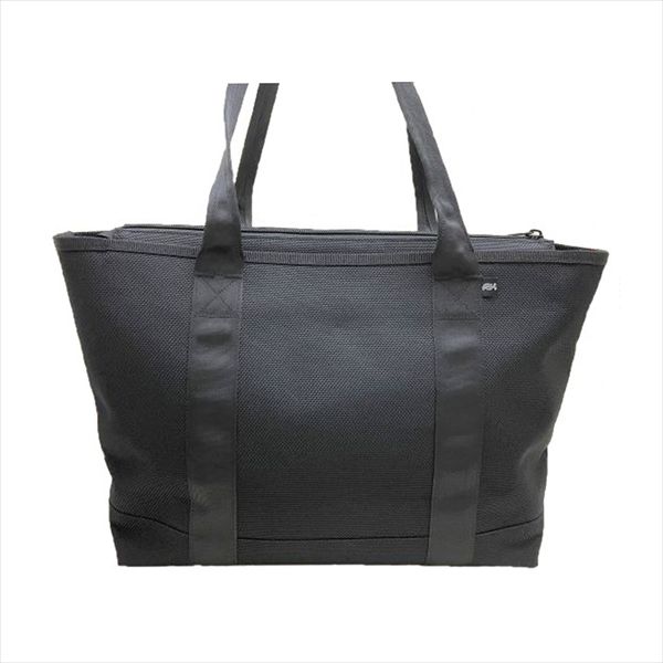【商品説明】【商品情報】●04はトートバックのワイド仕様です。●横に長い仕様なのでノートやファイルなどもすっぽり入ります。●普段使いもできるようなシンプルなデザイン。●シンプルなデザインのトートバッグ。●大きな開口部で開けやすく出し入れにス...