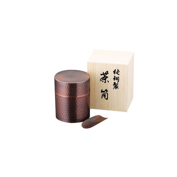 【商品説明】美味しいお茶が、おもてなしの心を伝えます銅の茶筒は湿気を防ぎ、お茶の風味を損ないません。●商品サイズ：径89×110mm ●重量：354g ●材質：本体：銅（内面メッキ）、内蓋：真鍮（メッキ）、茶箕：銅4995284501700