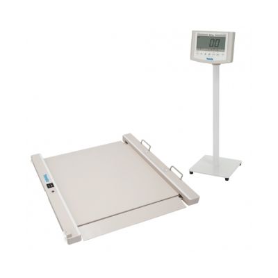 大和製衡0120-36-2224【商品説明】バリアフリー体重計 SMOOZERTM（スムーザー） DP-7500PWシリーズは、計量本体部と表示部が無線通信式の車いす体重計です。断線による故障の心配がなく、患者様の転倒リスクも排除します。計...