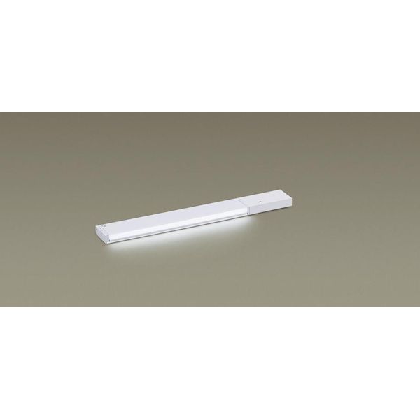 【商品説明】●天井直付型・壁直付型・据置取付型　LED（昼白色）　スリムライン照明（電源内蔵型）　拡散タイプ・グレアレス/広面・電源投入タイプ（逆入線）　L400タイプ【光源】●LED（昼白色タイプ）　●色温度：5000 K　●光源寿命40...